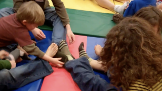 3 Great Parent-Child Roughhousing Games for Newbies | Psychology Today