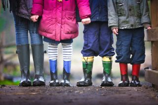 Beyond Pink and Blue: How Gender Shapes Color Preferences | Psychology ...
