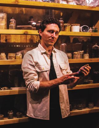 Why You Should Indulge Your Morbid Curiosity | Psychology Today