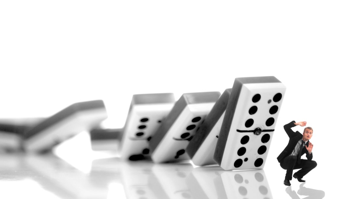 how does the domino effect work