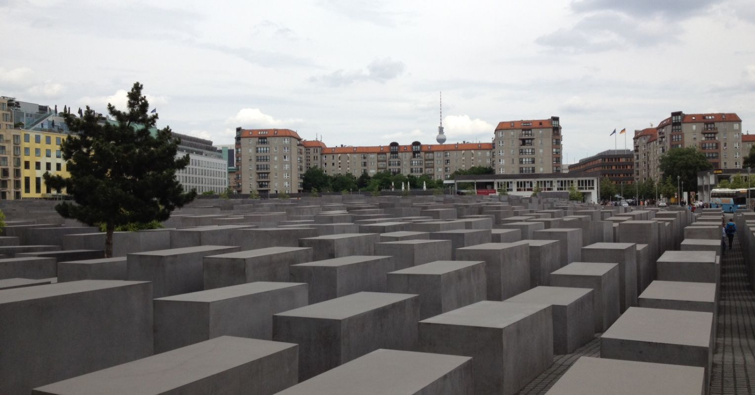 Oppressive Spaces, Social Networks, and the Panopticon | Psychology Today