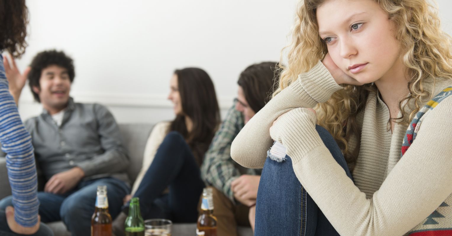 10 Ways Couples Can Make Singles Feel Left Out | Psychology Today