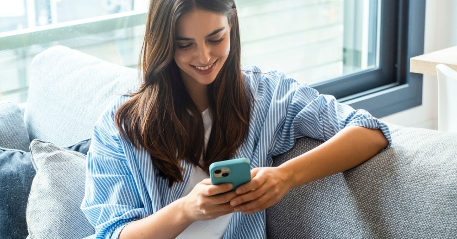 How the False Consensus Effect Warps Our Online Reality | Psychology Today