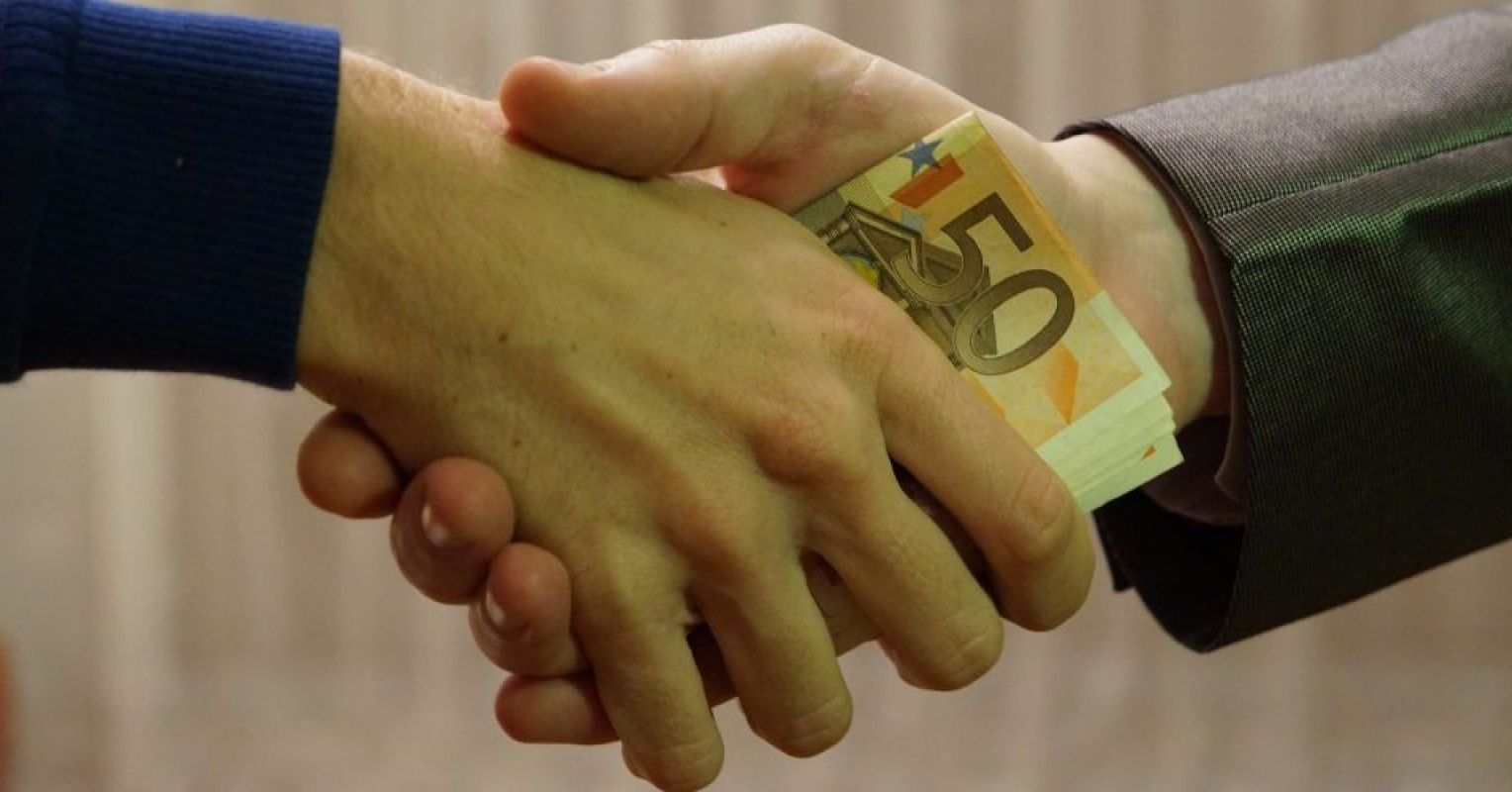 The Zero-Sum Fallacy in Negotiation and How to Overcome It | Psychology ...