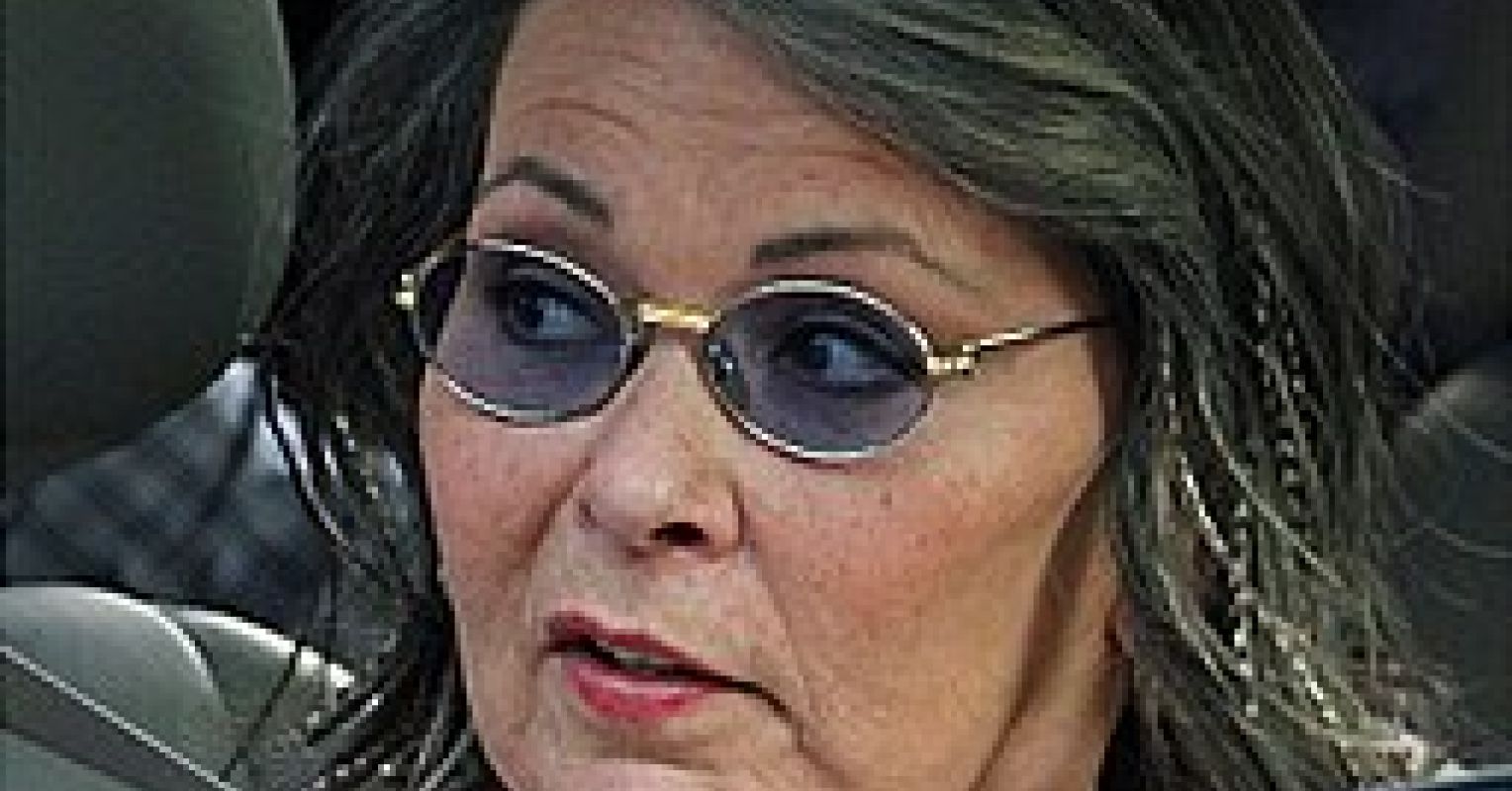 Roseanne's Excuse for Her Racist Tweet about Valerie Jarrett ...