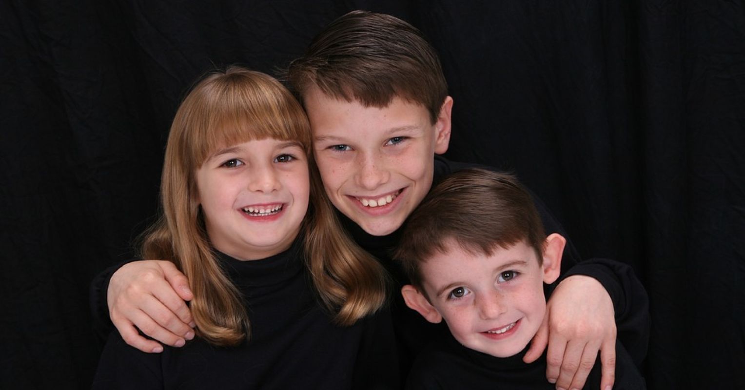Birth Order and the Third Child | Psychology Today