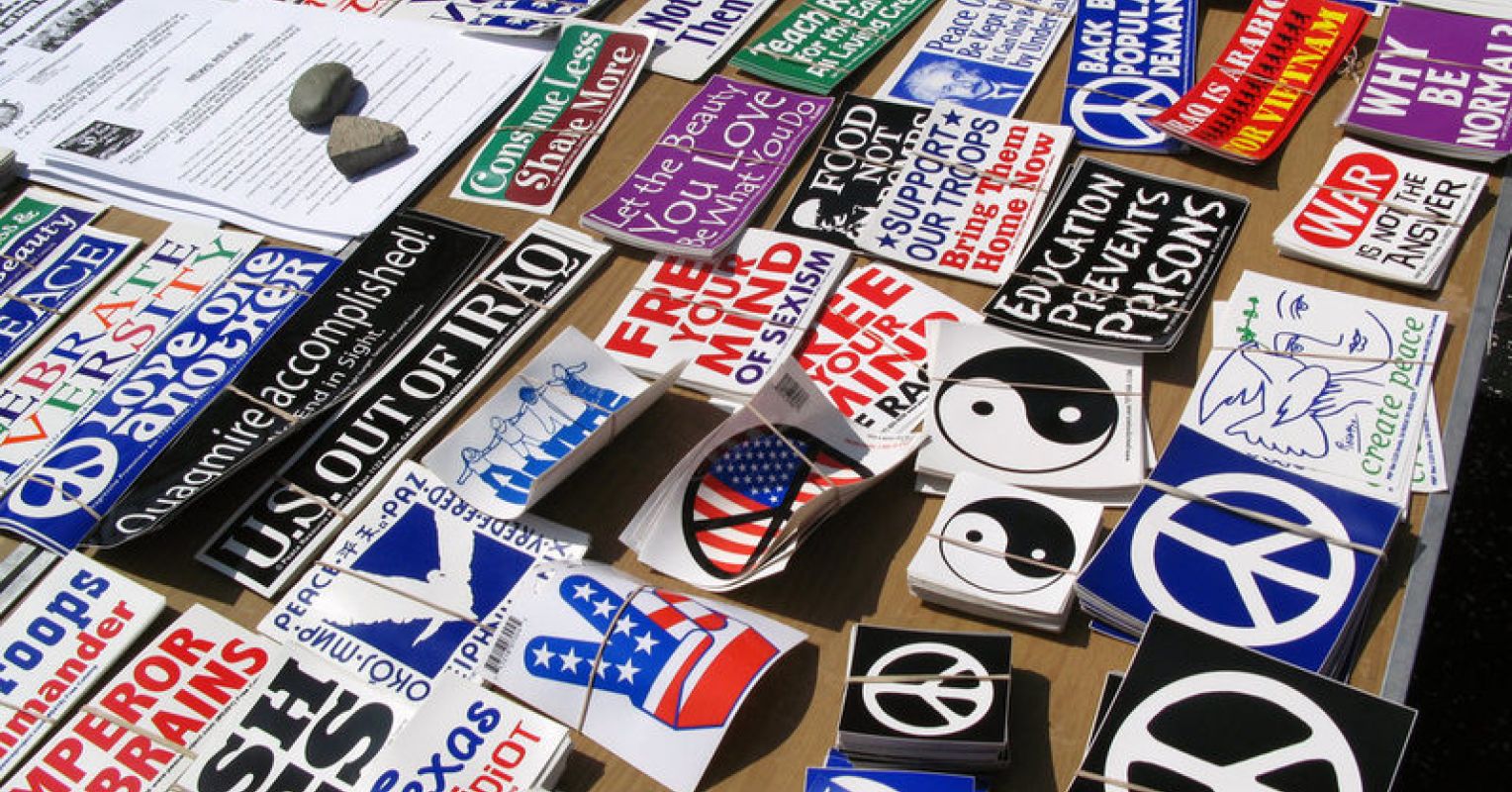 "Build That Wall!"–The Radicalizing Power of Slogans | Psychology Today
