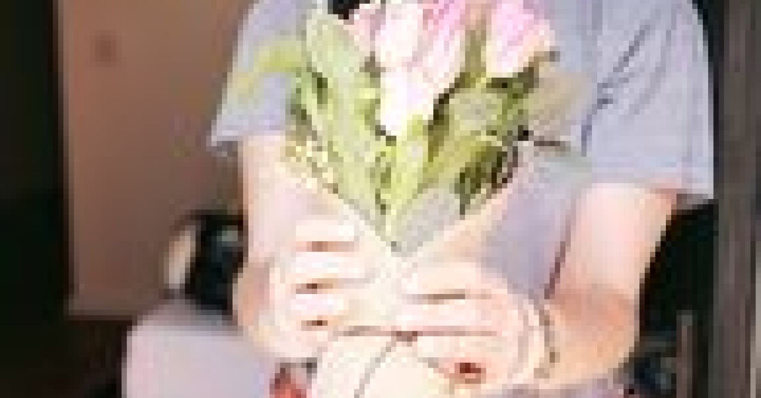 Why Do Some People Express Insincere Kindness? | Psychology Today