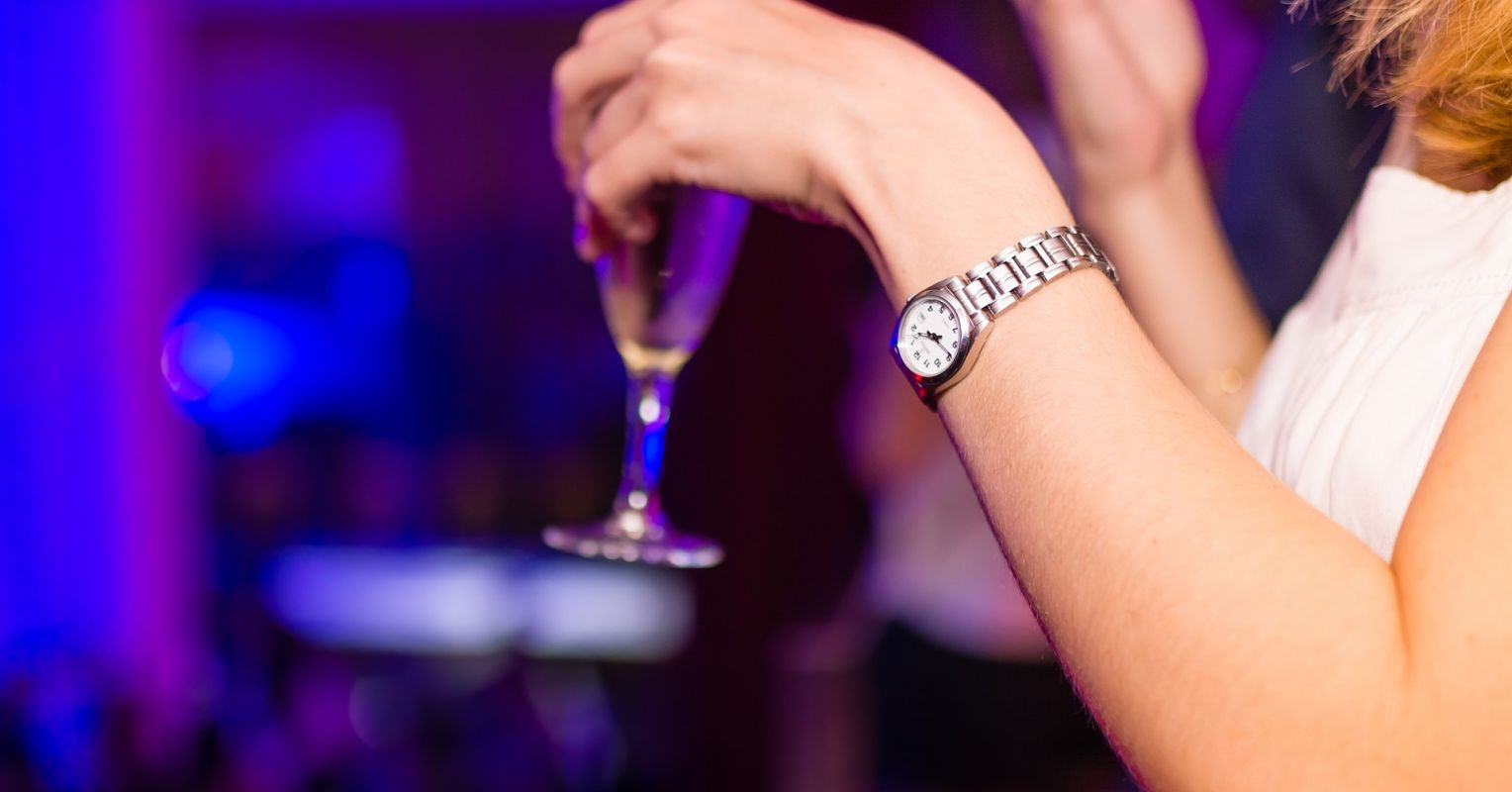 How Do We View Social Drinkers? | Psychology Today