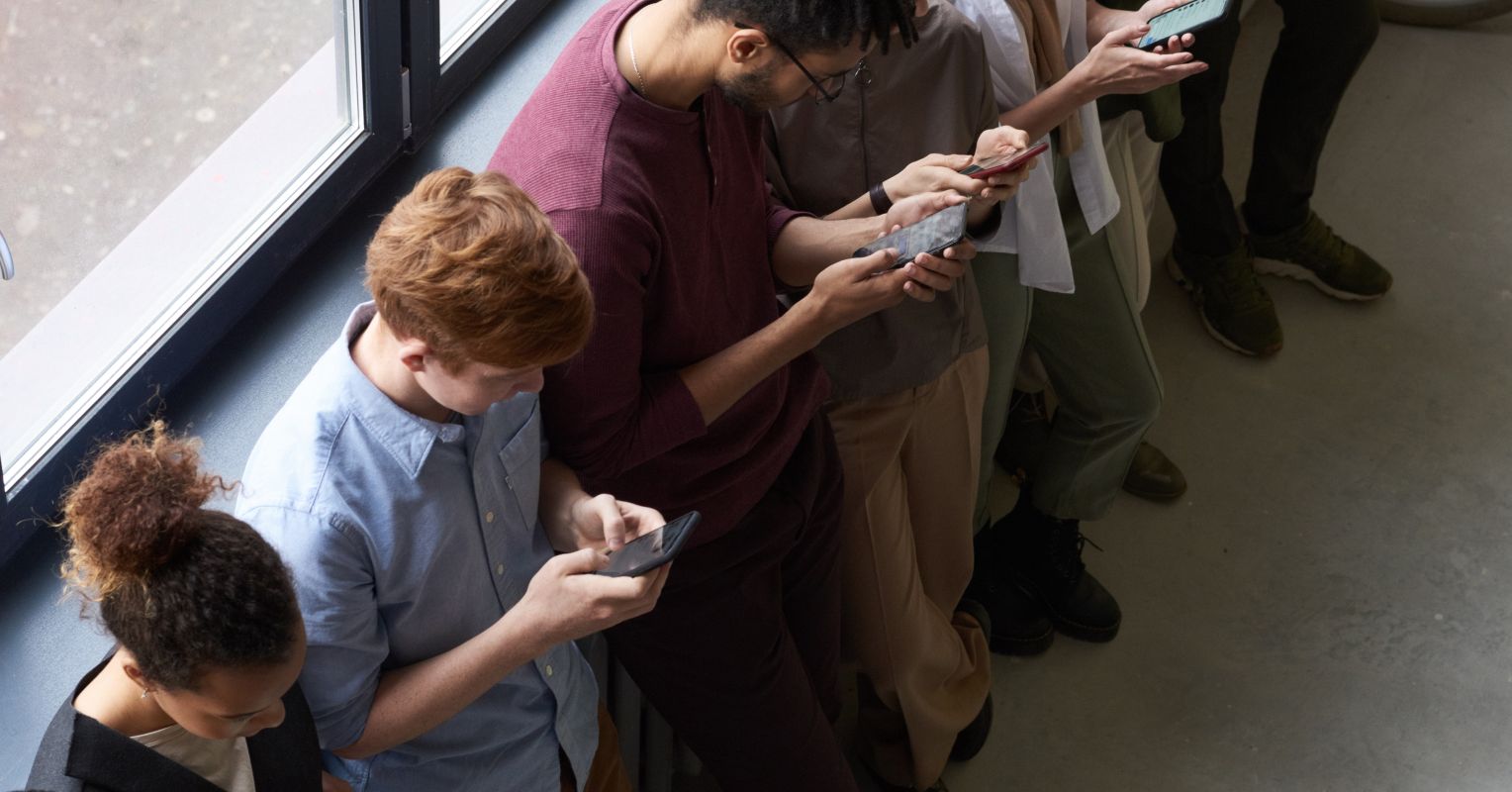 Teen Phone Use 101 | Psychology Today