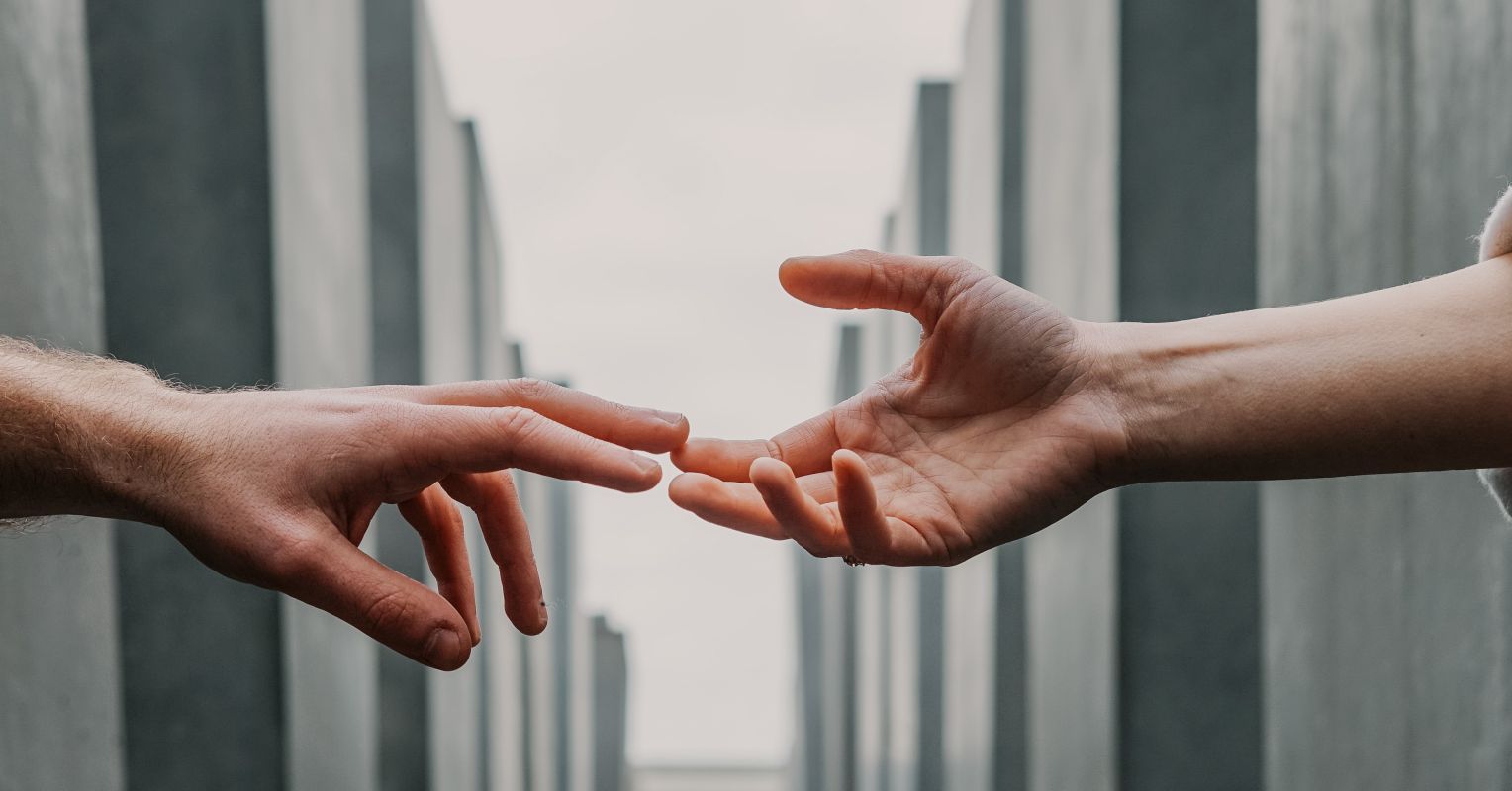 We Are Always Connected and We Are Always Alone | Psychology Today