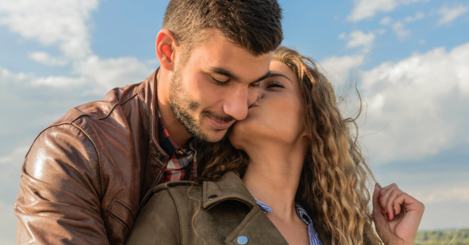 Can "Playing Around" Boost Your Romantic Life? | Psychology Today Australia