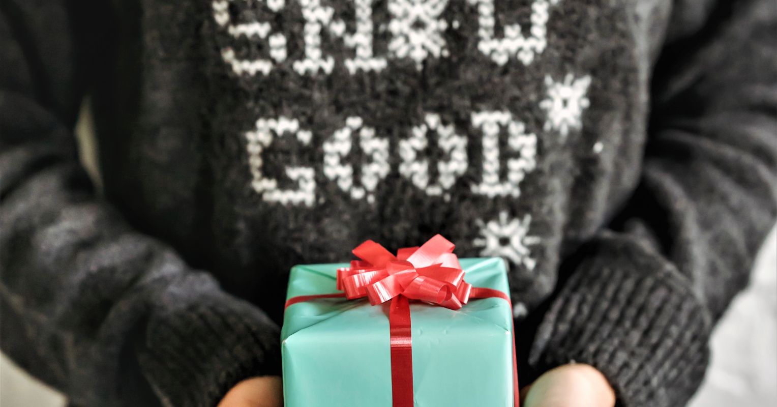 3 Ways Gift-Giving May Signify Unmet Relationship Needs | Psychology Today