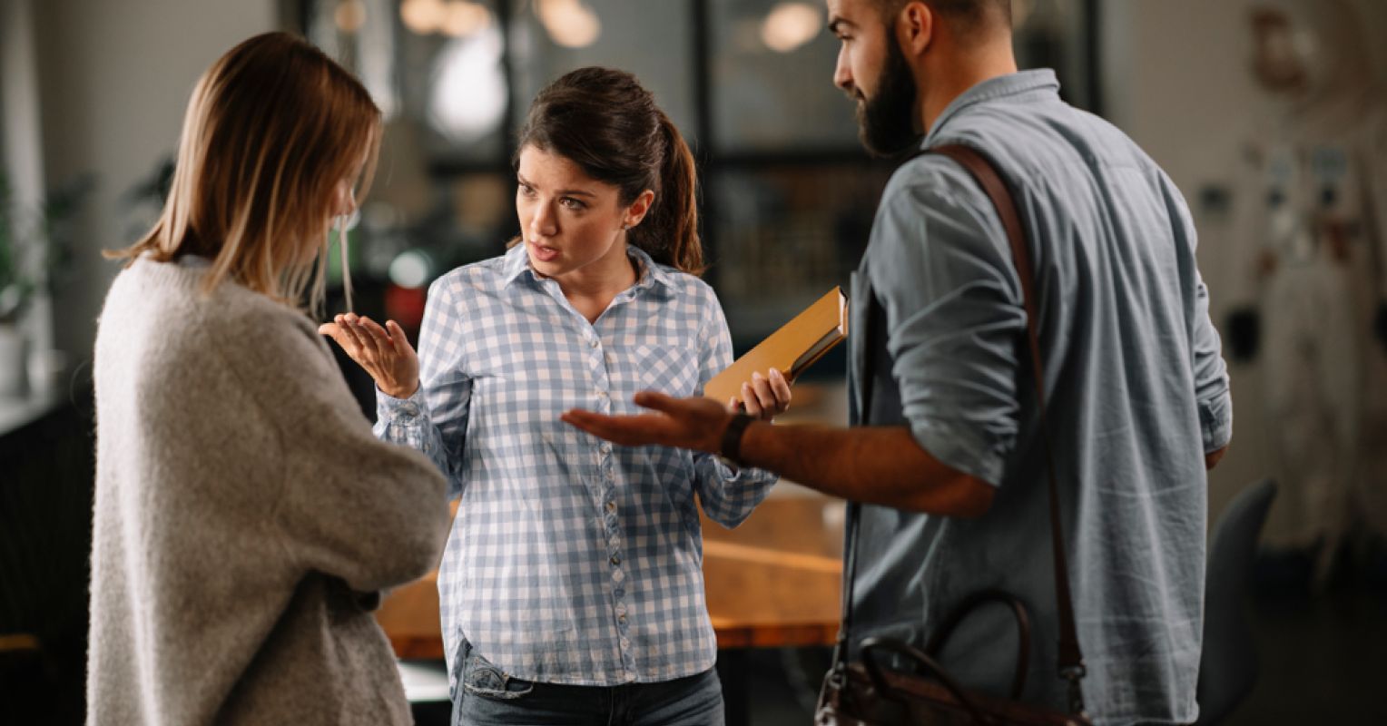 How Narcissistic Triangulation Gets People Trapped | Psychology Today