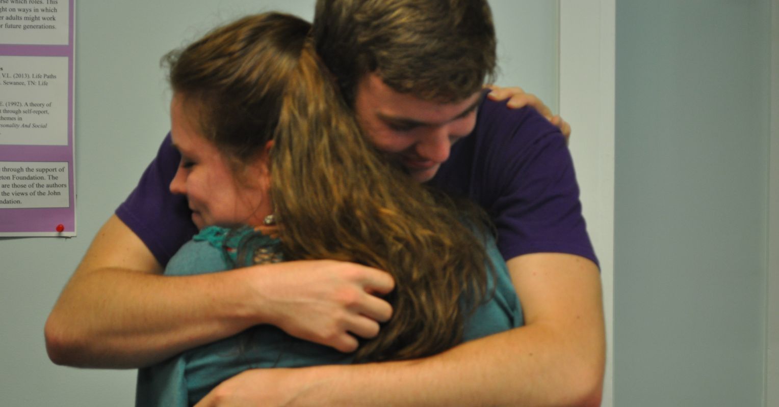 How to Be a Natural Helper | Psychology Today