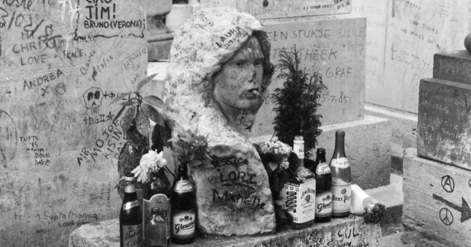 jim morrison grave ghost