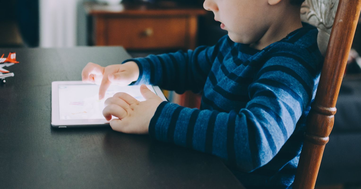 Creating Screen-Time Guidelines for Children | Psychology Today Canada