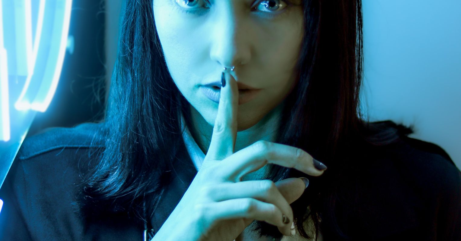 The Benefits of Not Talking | Psychology Today