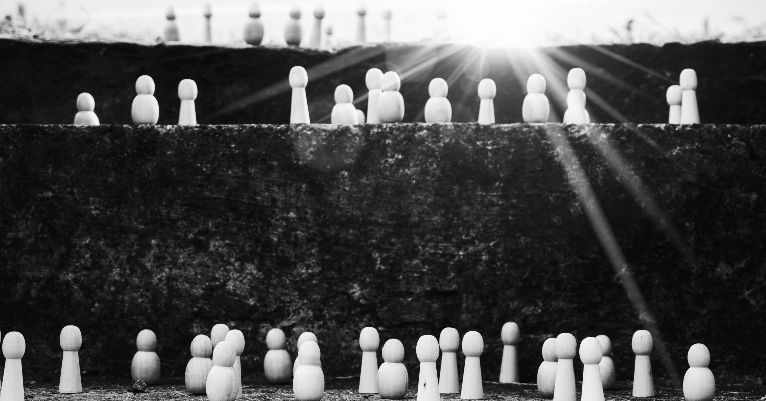 Is Climbing the Socioeconomic Ladder Possible? | Psychology Today