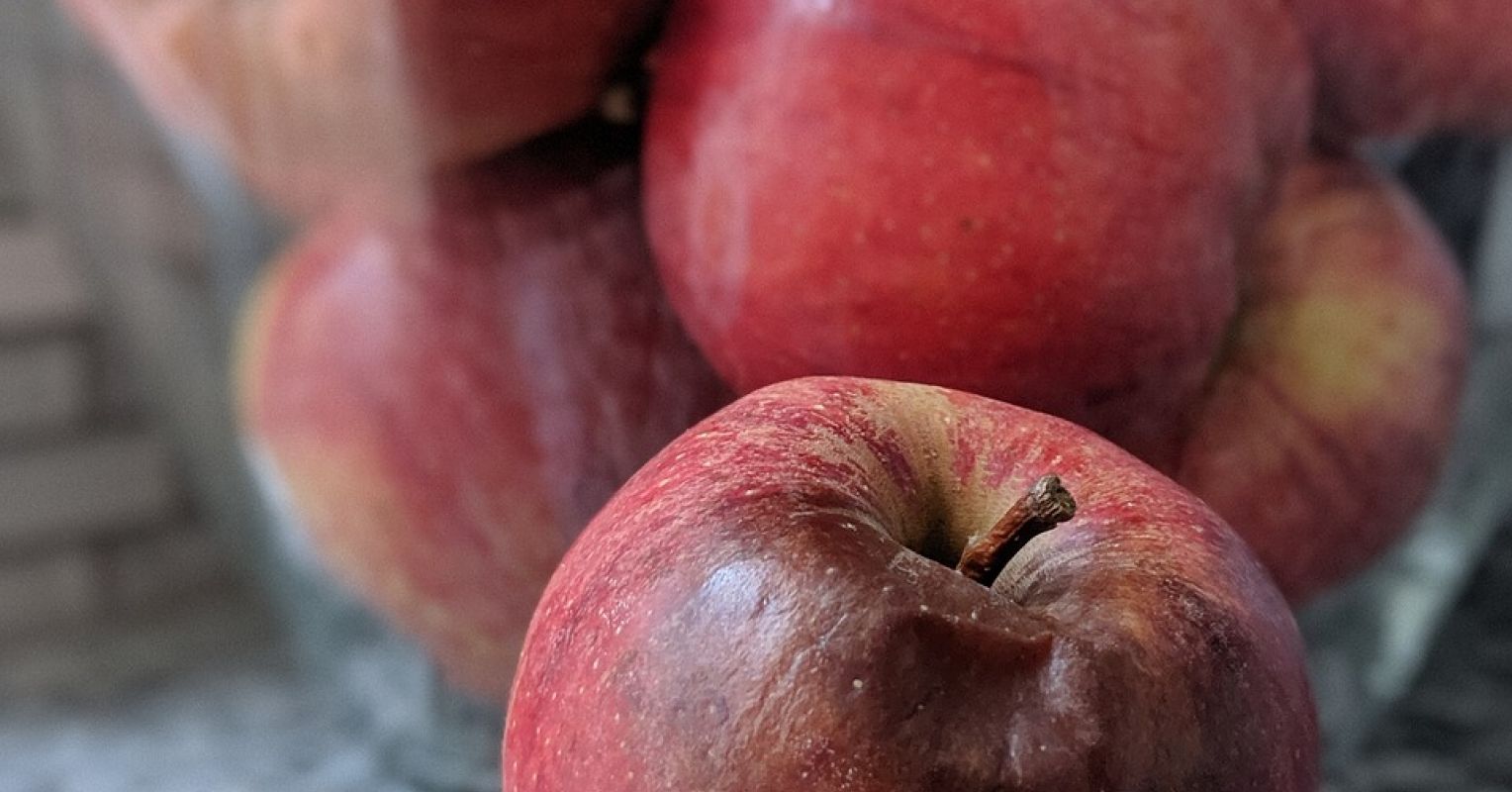 It Just Takes One Bad Apple to Disrupt a Team | Psychology Today