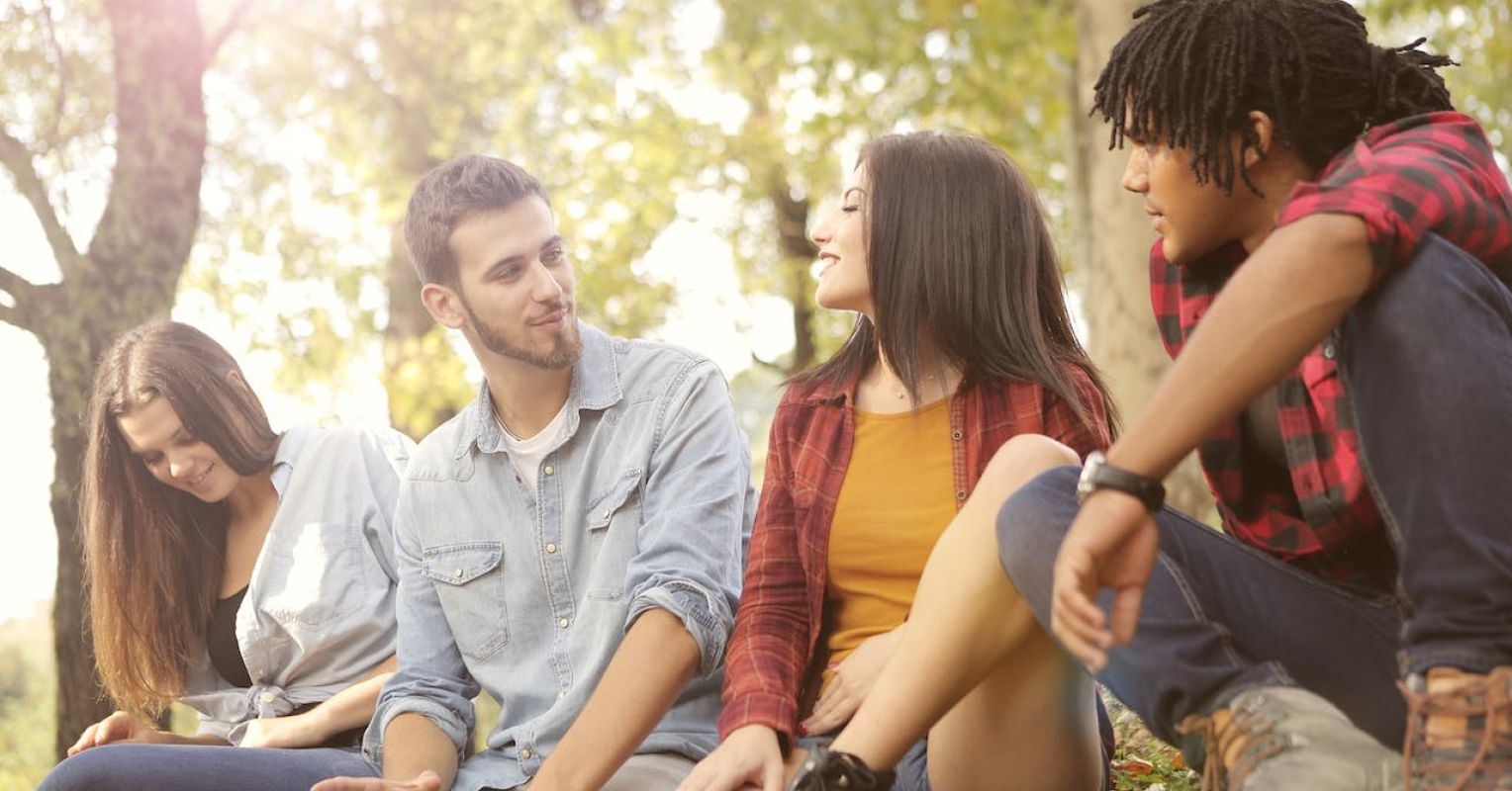 Friends First: Falling in Love Without Dating | Psychology Today