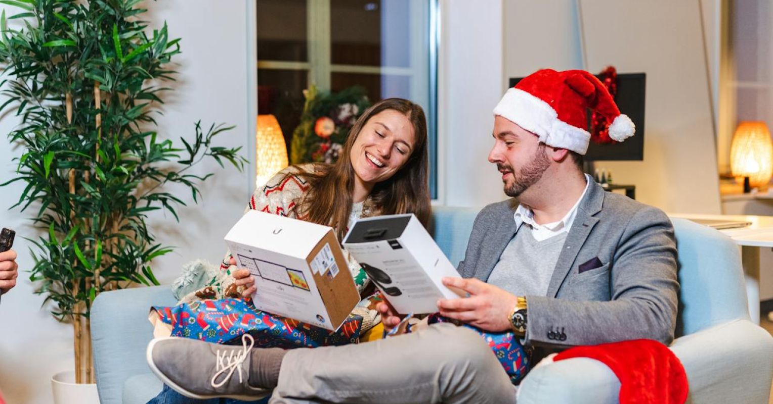 5 Ways to Keep Your Relationship Strong During the Holidays ...