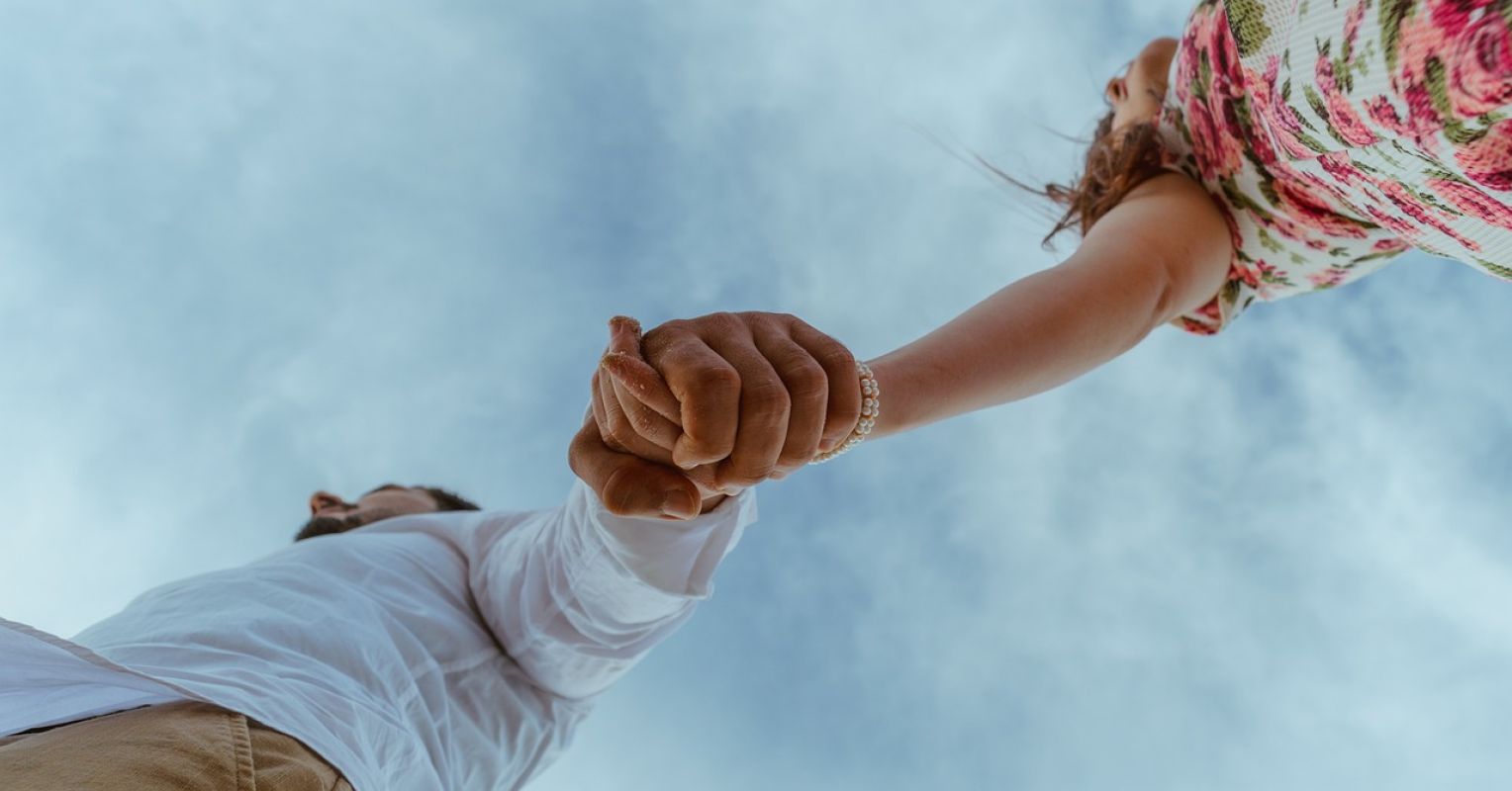 A Way to Explain Controlling Relationships | Psychology Today