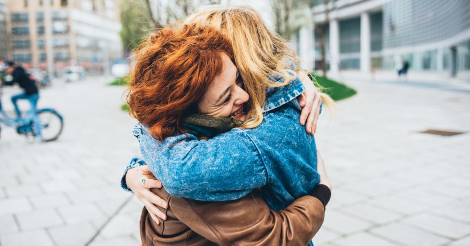 New Findings on the Stress-Relieving Power of Hugs | Psychology Today