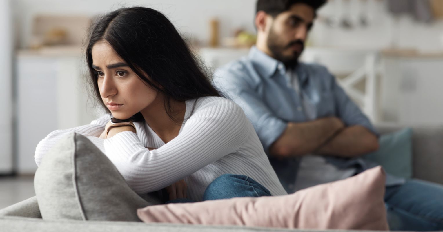 3 Surprising Signs That You’re Emotionally Unavailable | Psychology ...