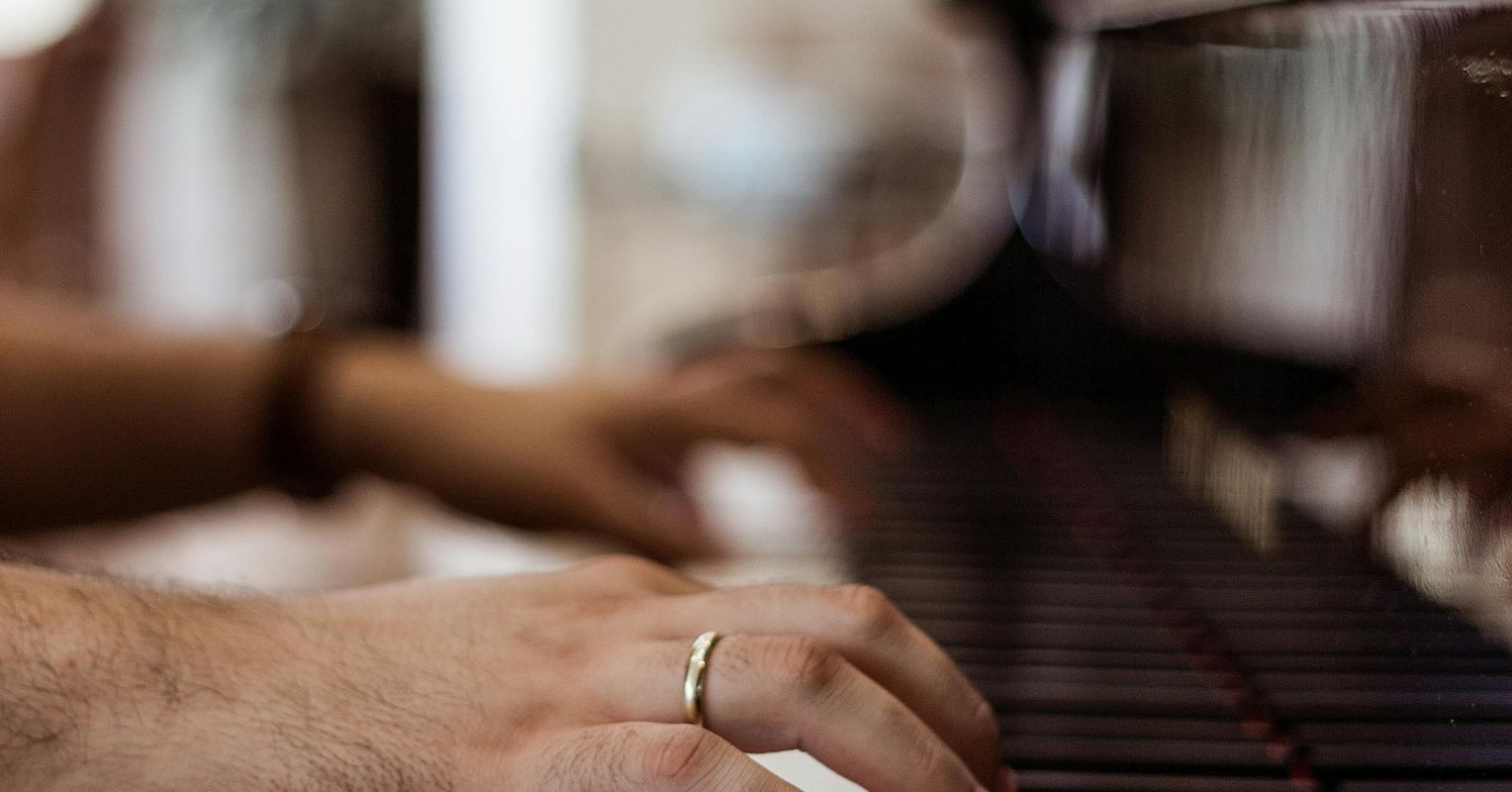 Left-Handedness and Musicality: 5 Scientific Facts | Psychology Today