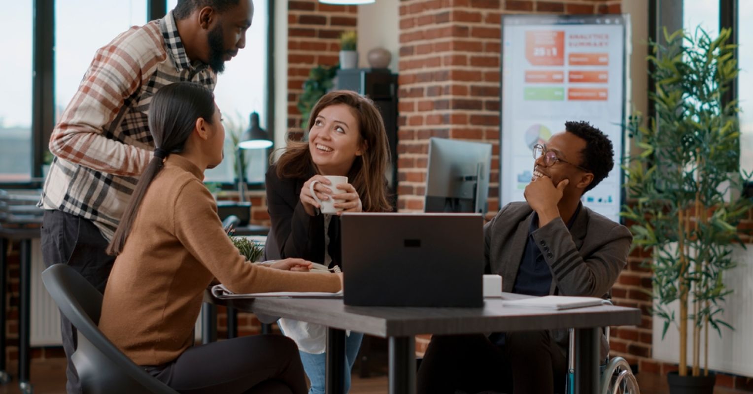 The Pros and Cons of Having a Work Clique | Psychology Today Canada