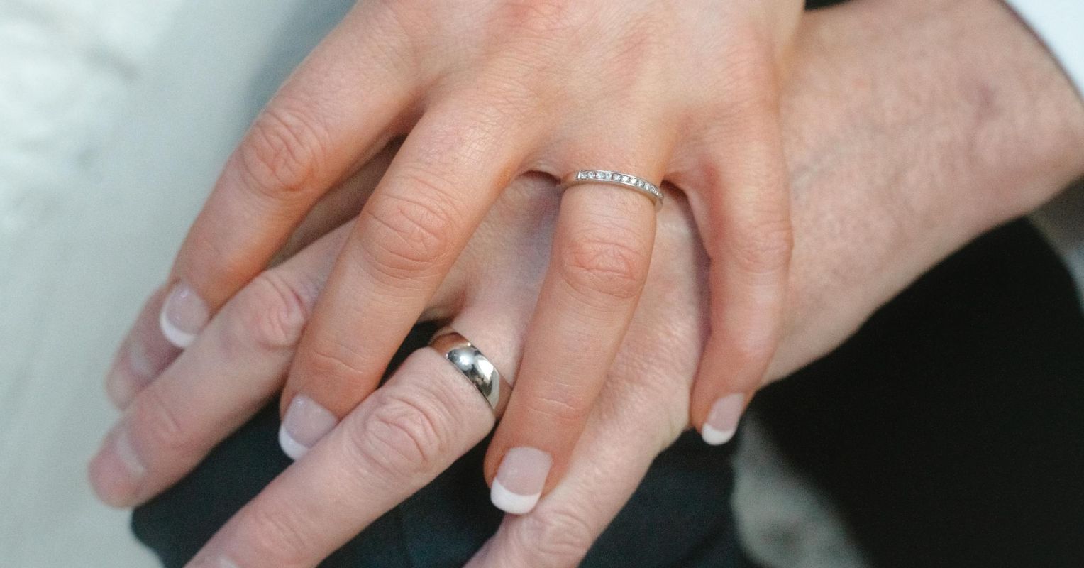 A Warning Lesson From Lee Harvey Oswald’s Wedding Ring | Psychology Today