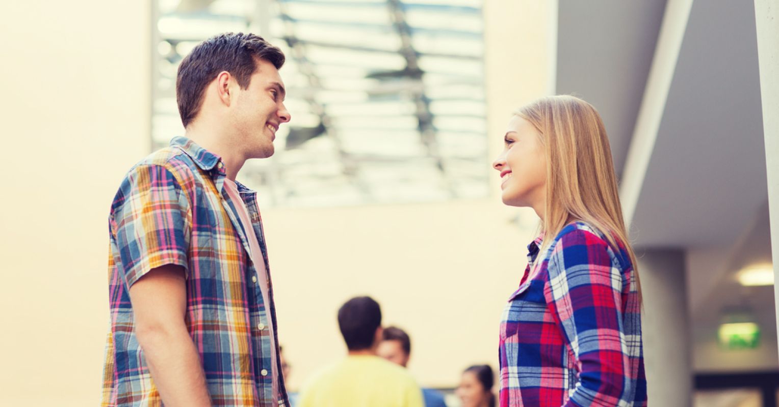 The Difference Between Dating and "Talking" | Psychology Today Canada