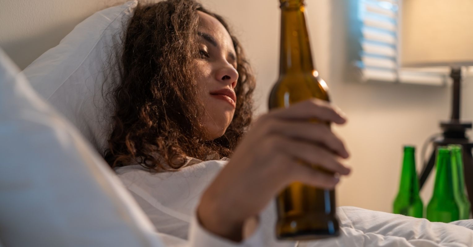 Does Binge Drinking Make Someone an Alcoholic? | Psychology Today