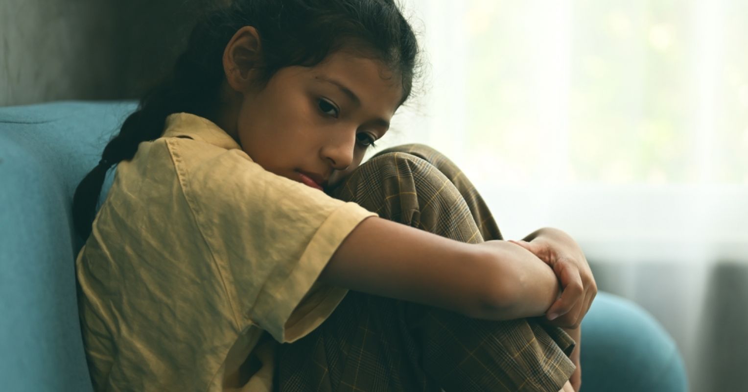 What Is Sibling Sexual Abuse?: Statistics, Signs, and Effects ...