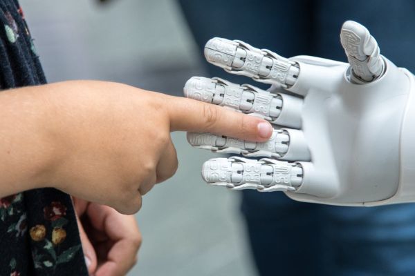 The Top 12 Relationship Problems, According to the Experts | Psychology ...