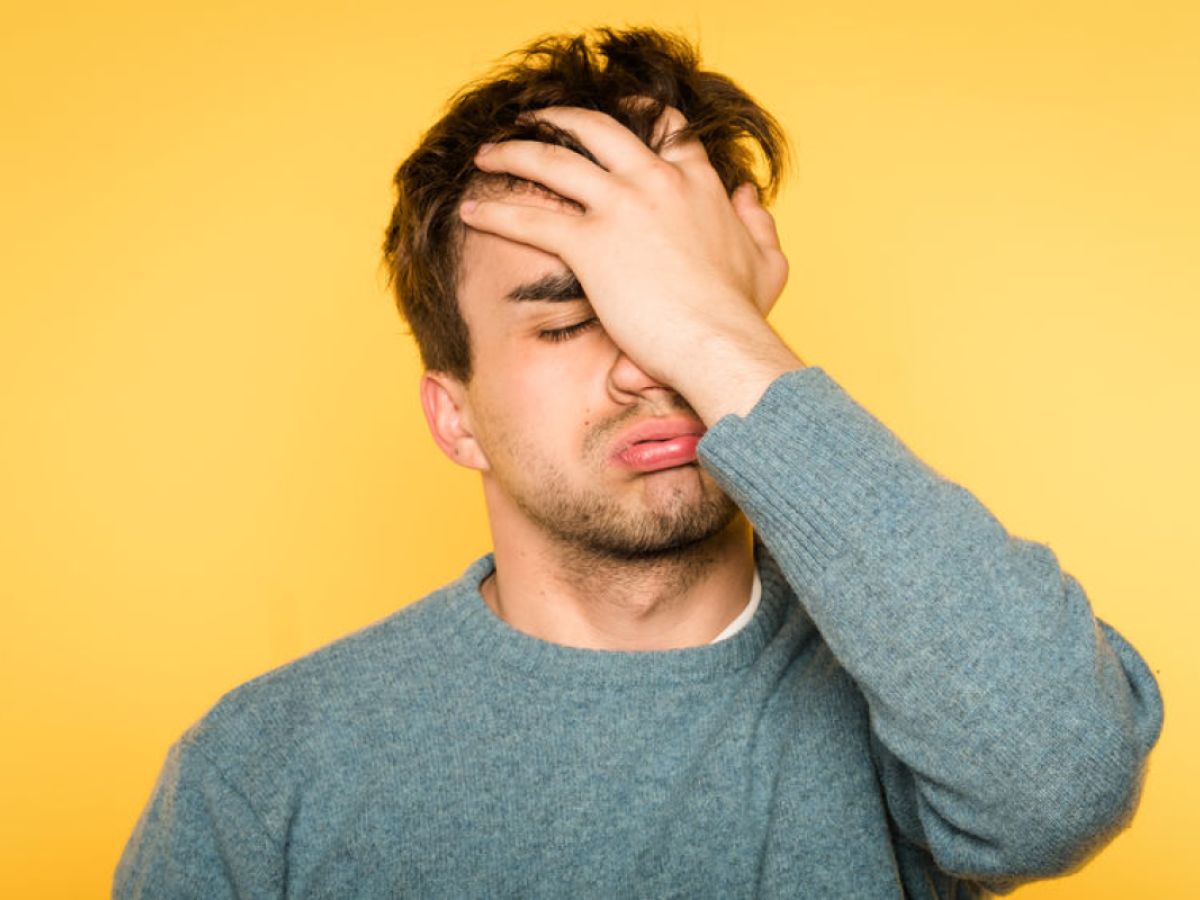 Very Frustrated New Neighbors Disrupt Peaceful Parking Arrangement