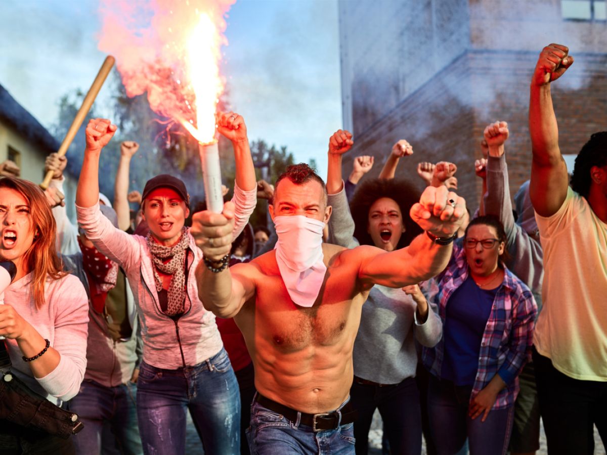 why do i only feel hate