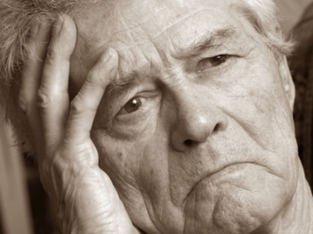 old white man crying