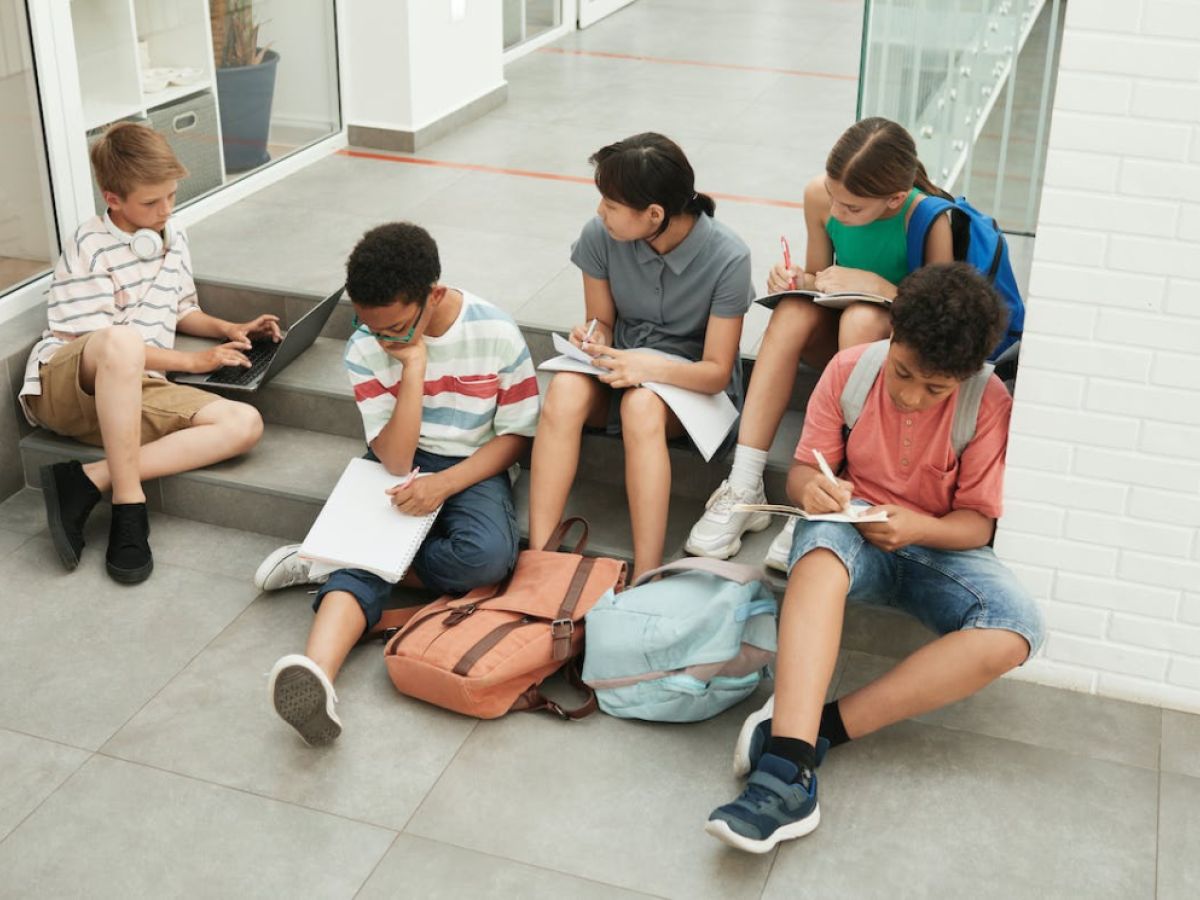 popularity in school